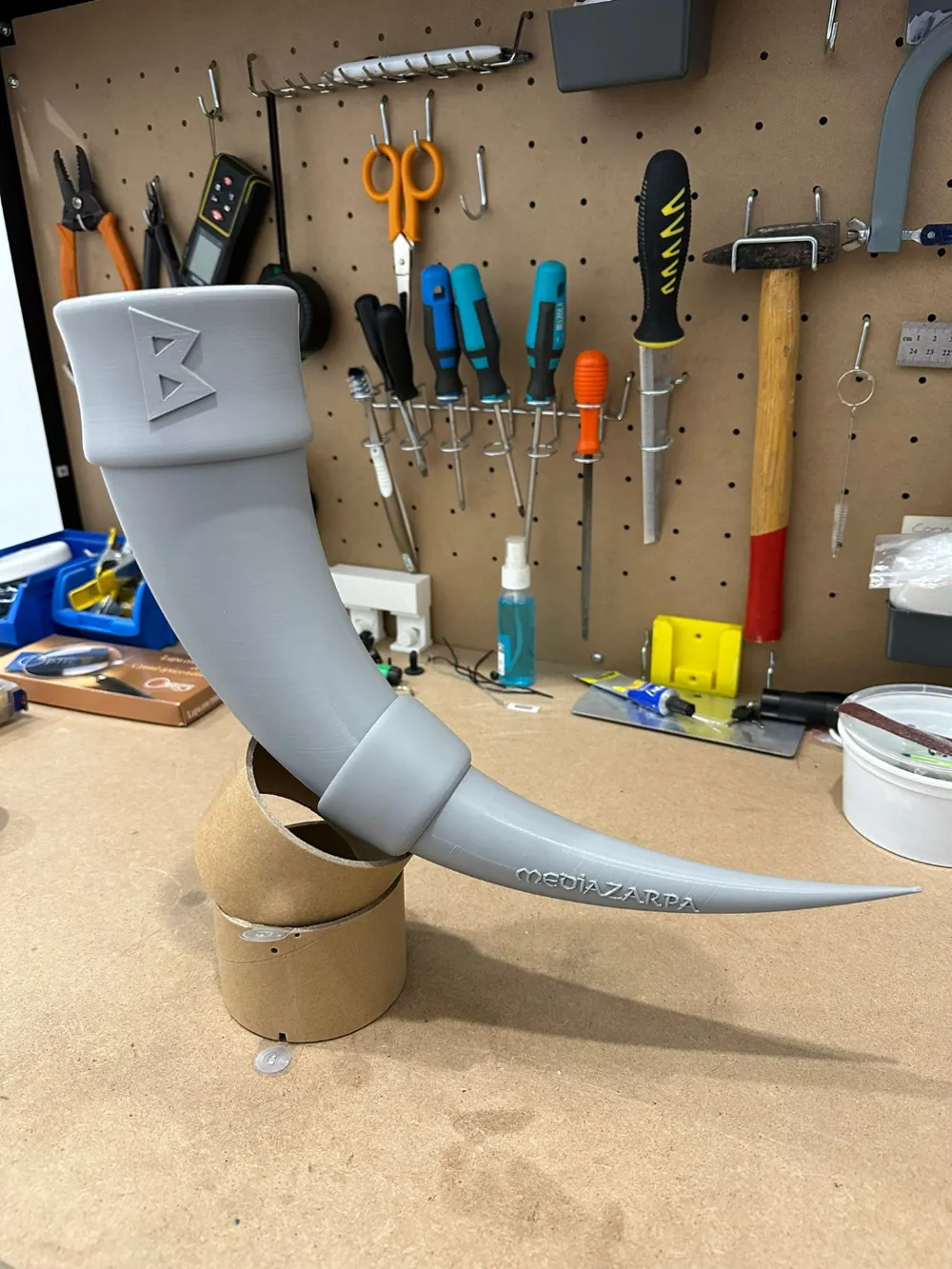 Viking Drinking Horn - Free 3D Print Model - MakerWorld