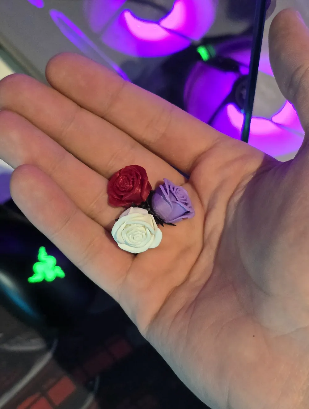 Rose Keychain - Perfect Gift for Valentine's Day! - Free 3D Print Model ...