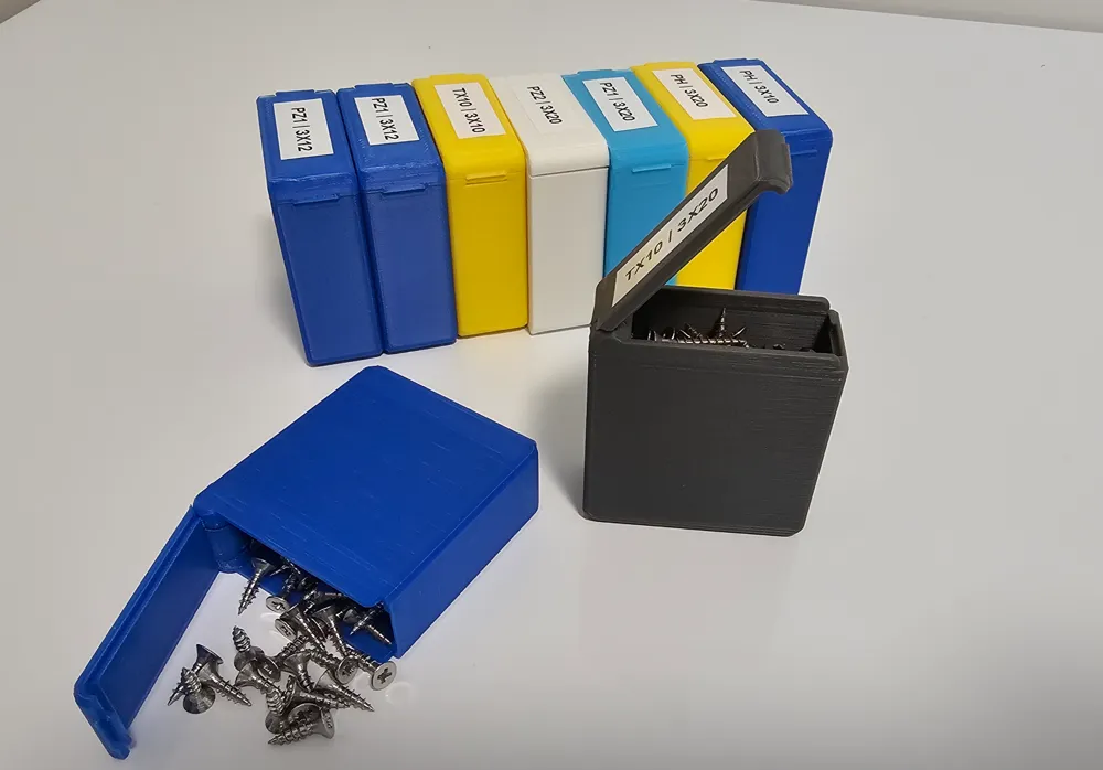 Small snap-lock storage box. by dymek34 MakerWorld: Download Free 3D Models