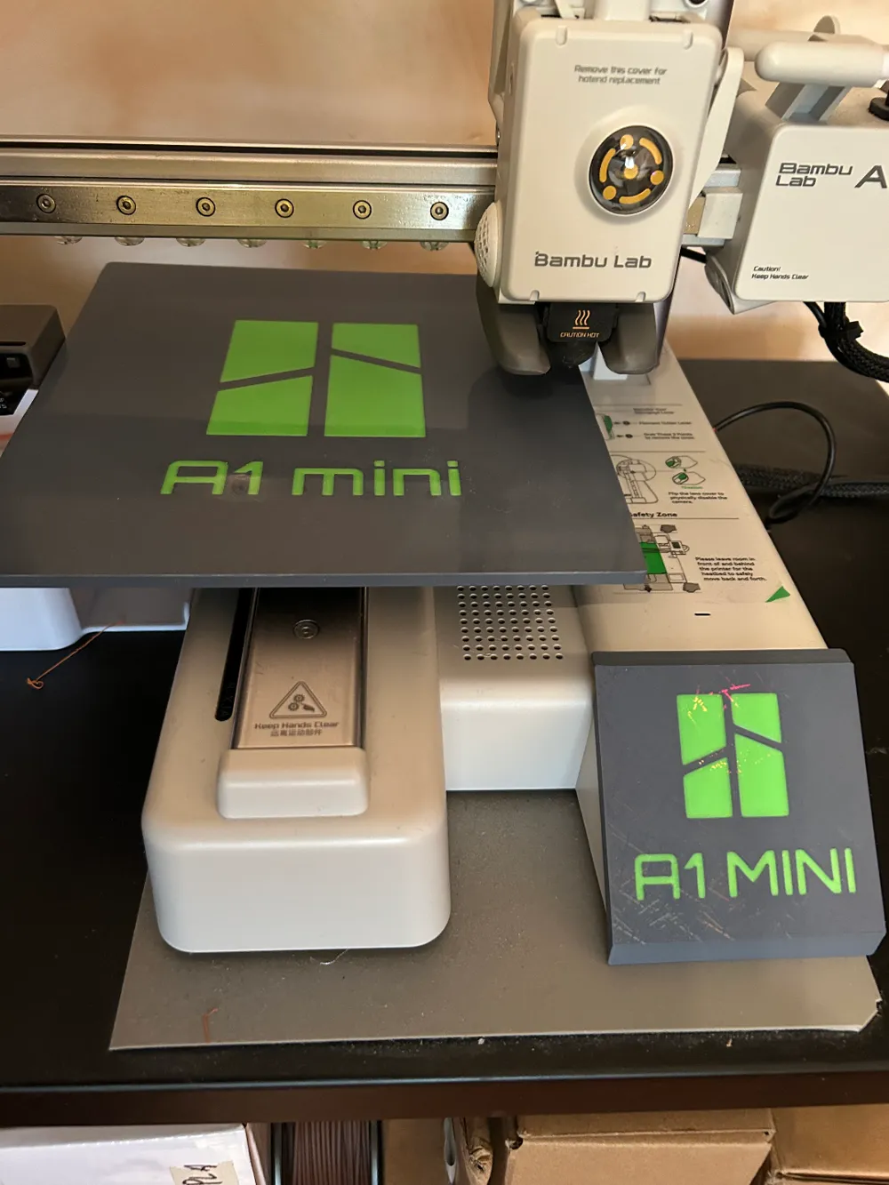 A1 mini New screen cover by MaxSigillo - MakerWorld