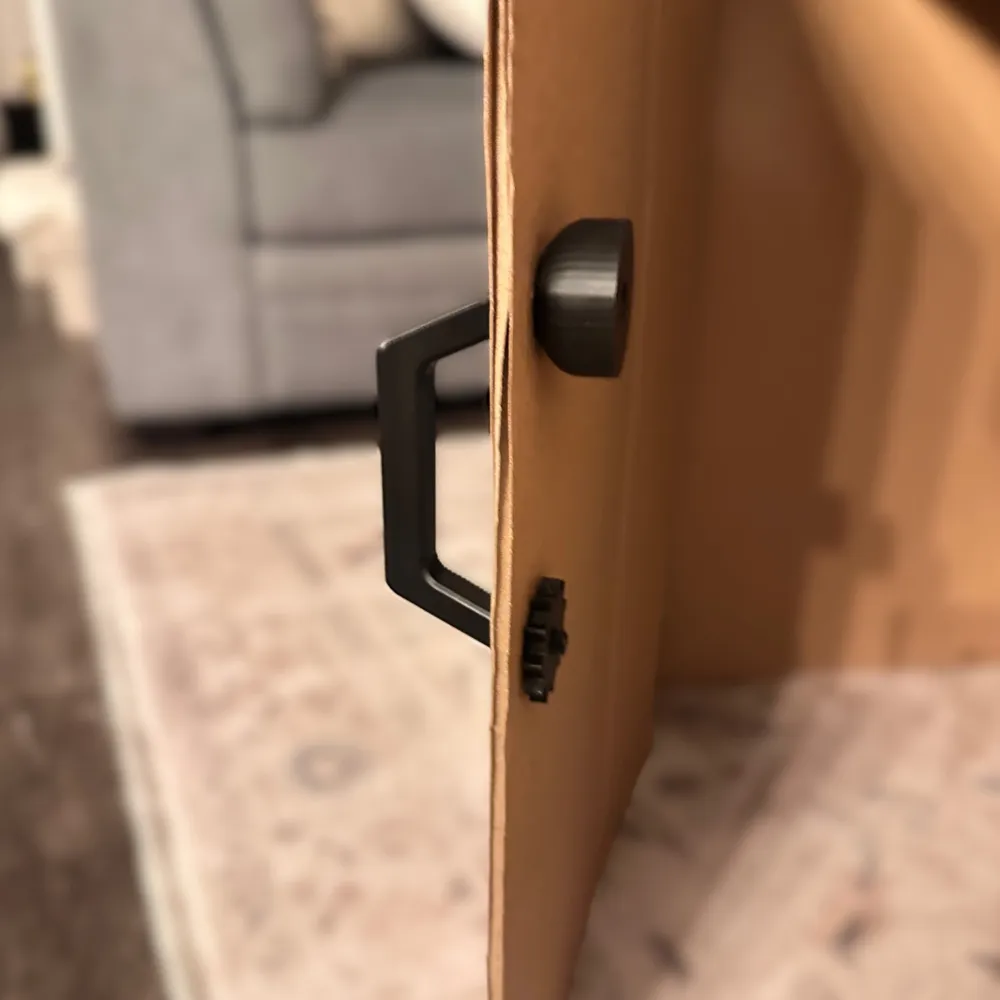 Cardboard Playhouse Door Handle – Kid-Friendly DIY by Jorn MakerWorld ...