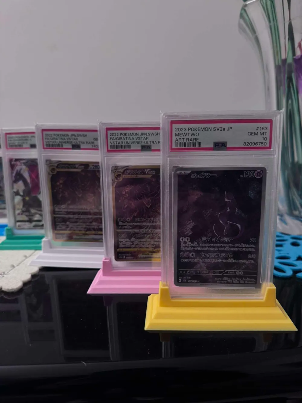 Ständer für Pokemon PSA Karten von Derek Printing - MakerWorld