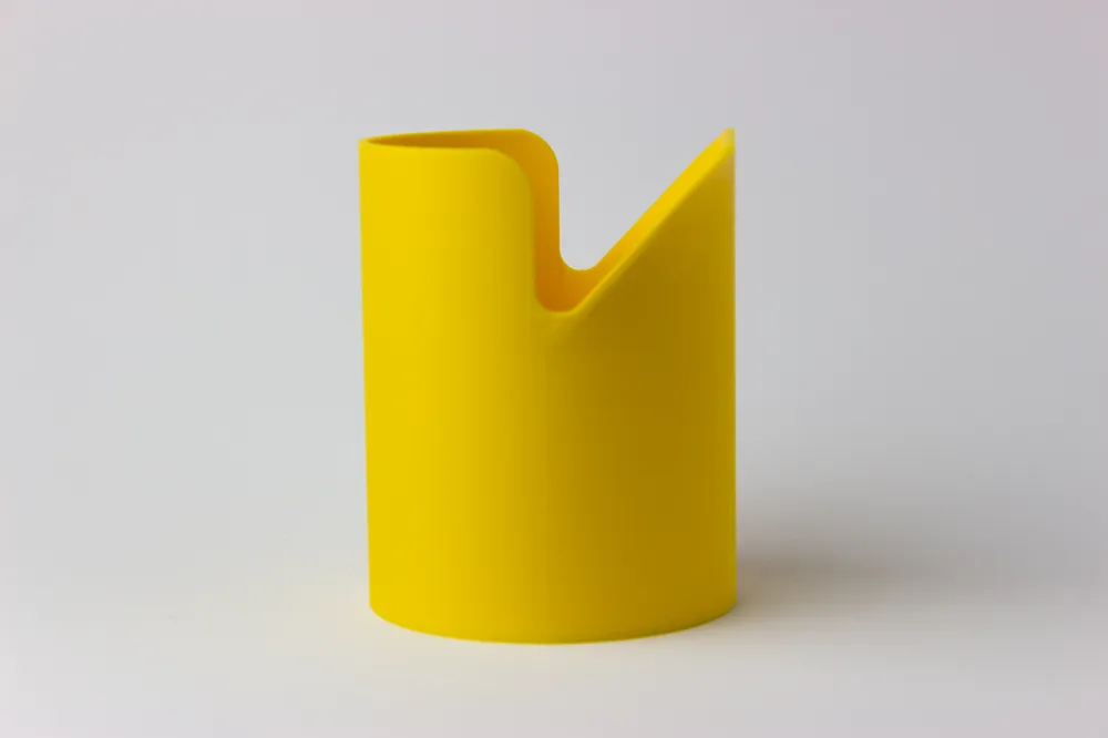 Minimal Pen Holder by pixel_to_plastic MakerWorld: Download Free 3D Models