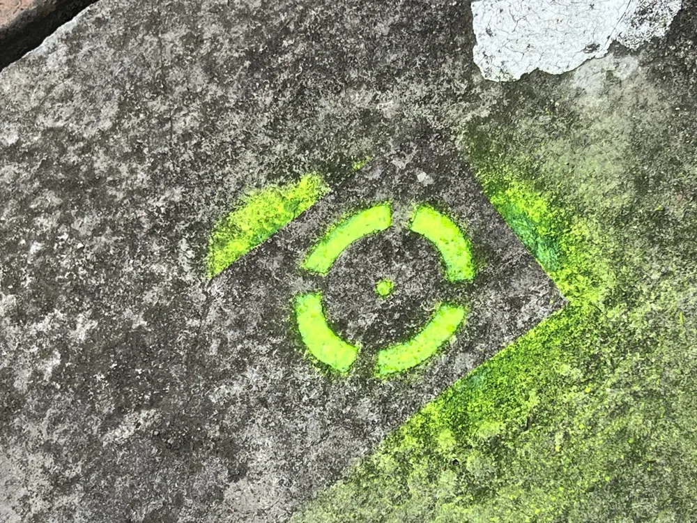 Target mask to be painted with spray can by Alex MakerWorld: Download ...