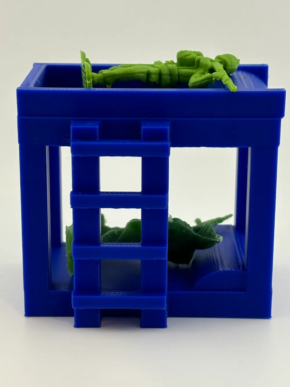 Bunk Bed for toy soldiers or mini houses by ToySoldierFactory - MakerWorld