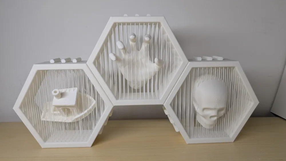 Floating Hexagon Benchy by MoscaStudio MakerWorld: Download Free 3D Models