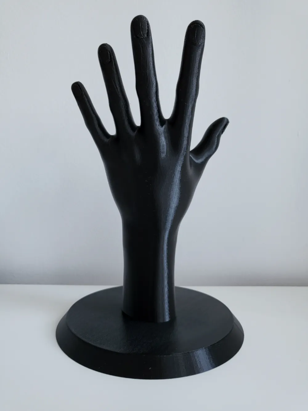 Hand jewelry stand by Wykrot - MakerWorld