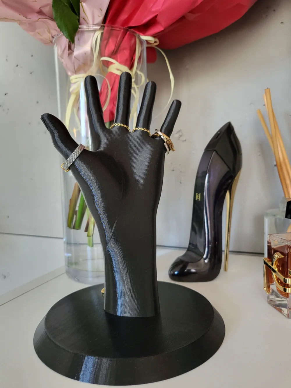 Hand jewelry stand by Wykrot MakerWorld: Download Free 3D Models