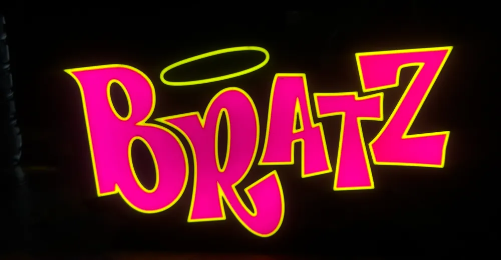 Bratz LED Lamp - Free 3D Print Model - MakerWorld