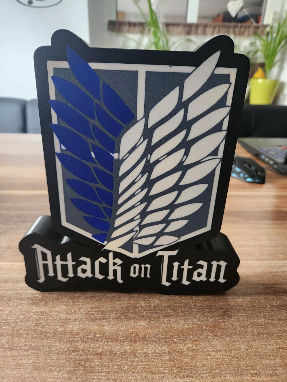 Attack on Titan Lightbox by Calipitter - MakerWorld