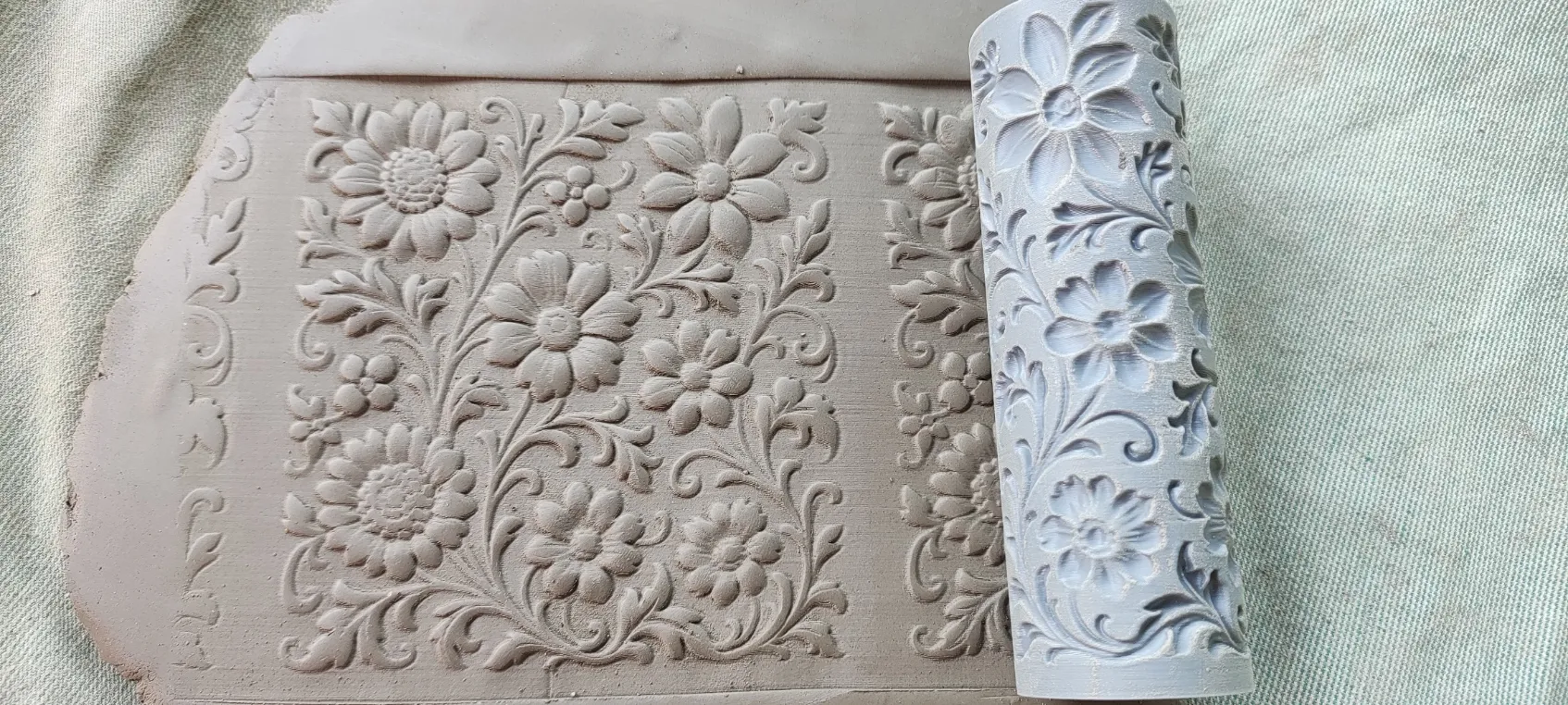 Texture Roller - Victorian Garden - Free 3D Print Model - MakerWorld