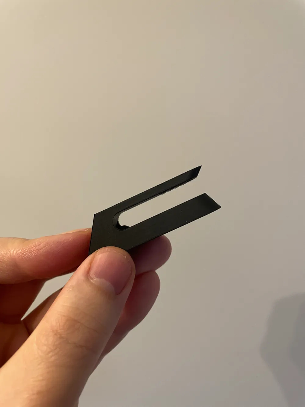 Gravity holder (hook) for a coffee machine cloth by Yevhenii - MakerWorld