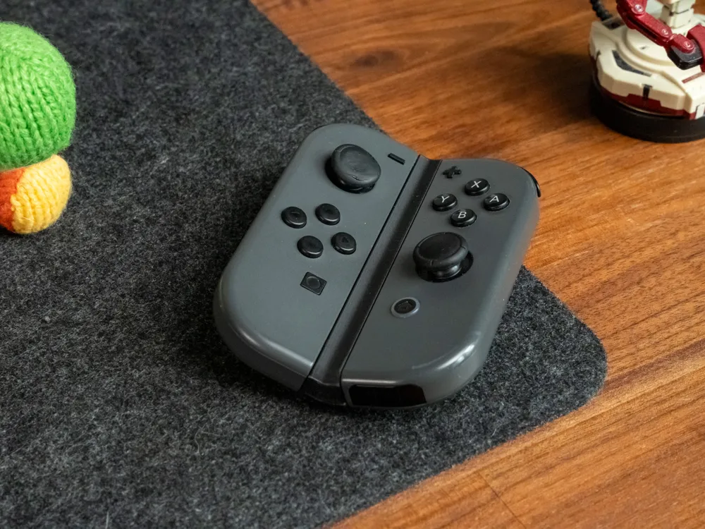 One-Handed Joy-Con Grip for Nintendo Switch - Free 3D Print Model ...