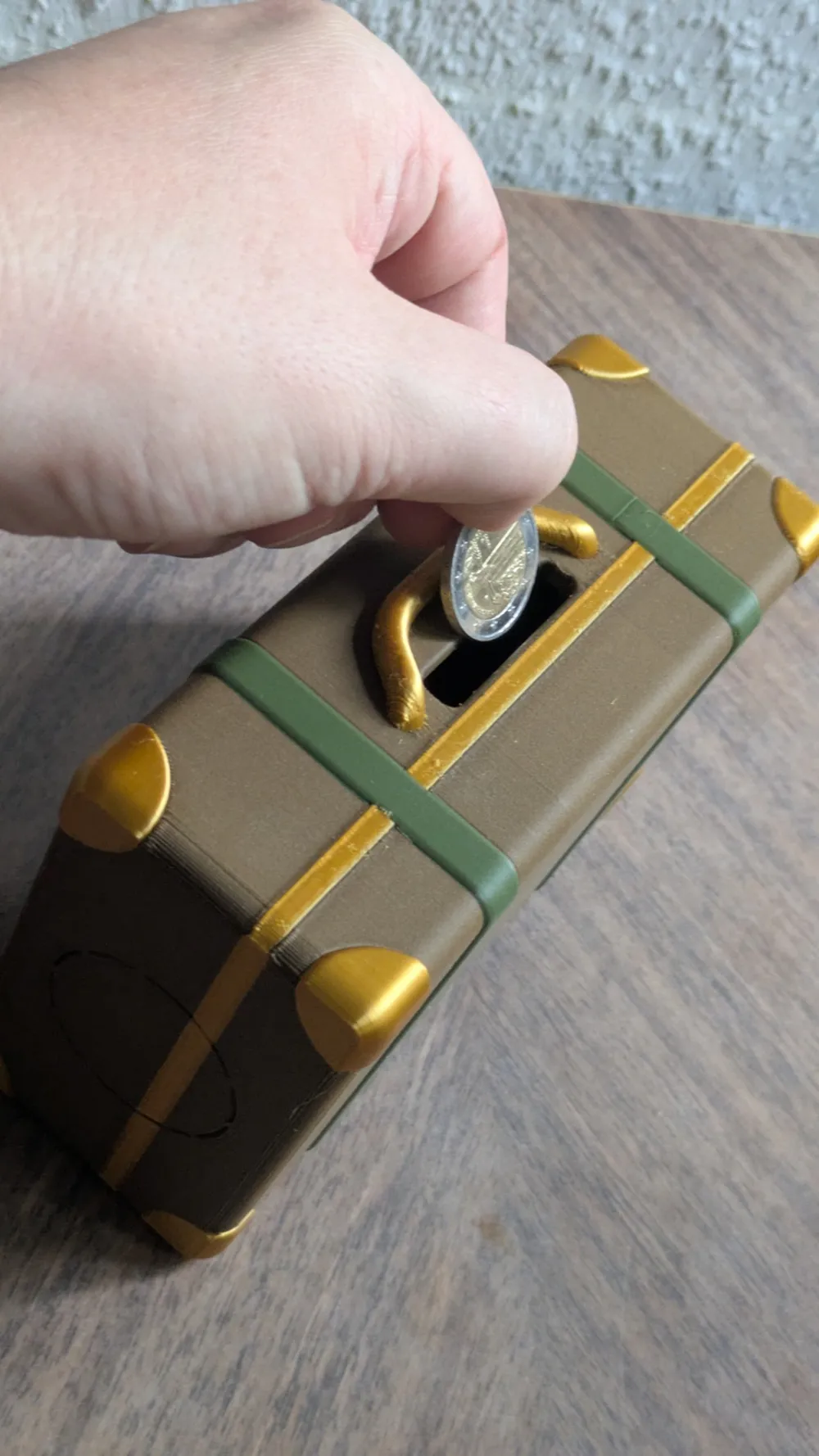 Travel Fund Piggy Bank – Old-Style Suitcase by Mattes3D MakerWorld ...