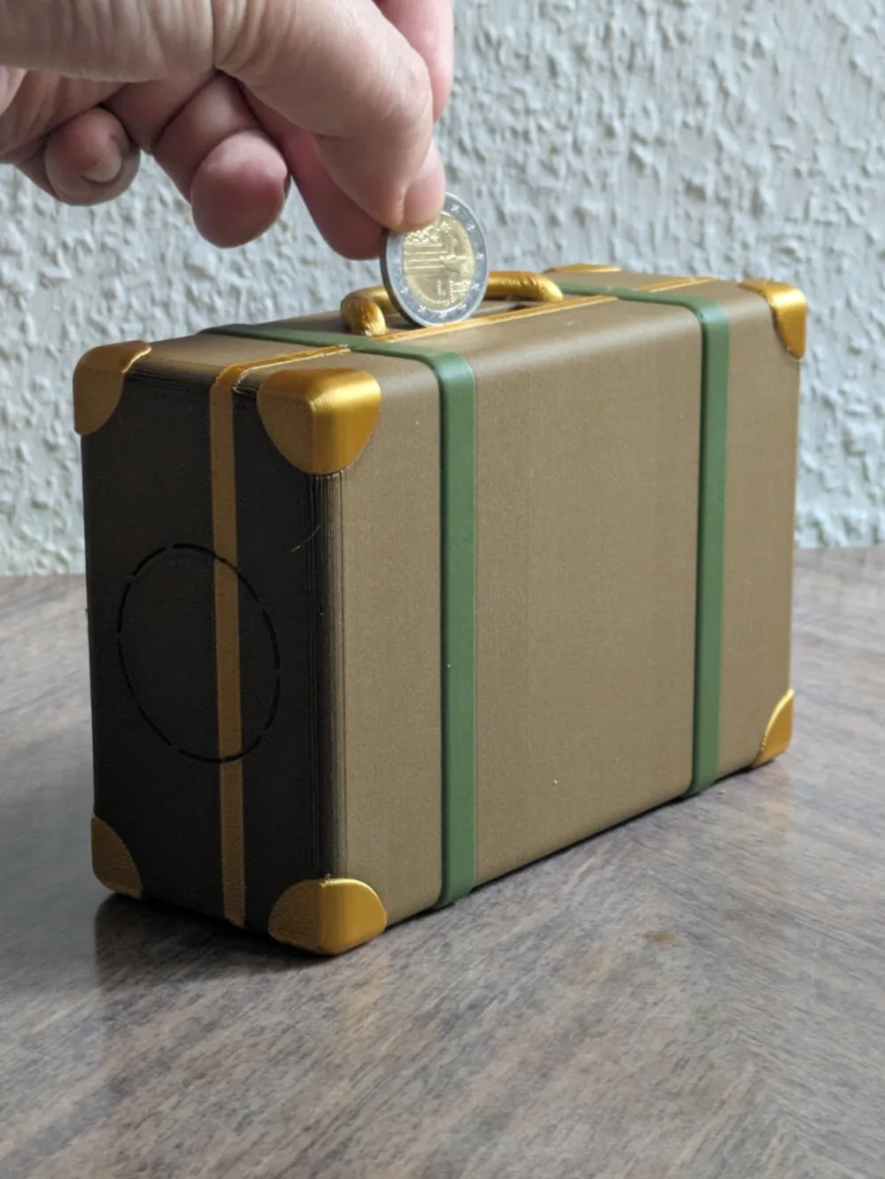 Travel Fund Piggy Bank – Old-Style Suitcase by Mattes3D MakerWorld ...