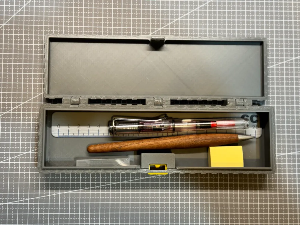 Newly Designed Snap Pencil Case by Kass 3D MakerWorld: Download Free 3D ...