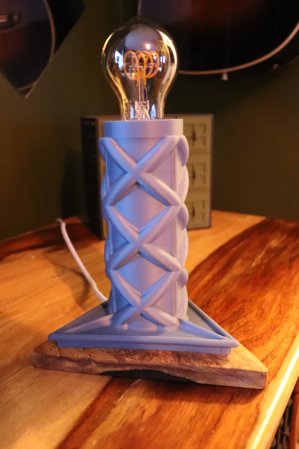 CF1 Tri Lamp Base by CairnFocus3d - MakerWorld