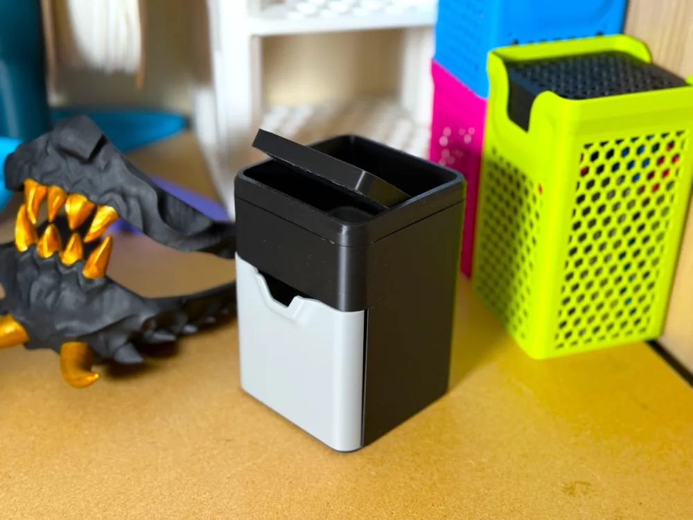 Flip-Top Desk Trash Can with drawer by Eternity Labs - MakerWorld