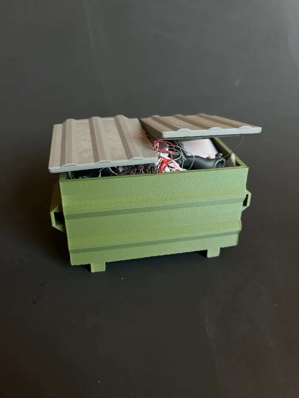 desk dumpster V1 / trash can - Free 3D Print Model - MakerWorld