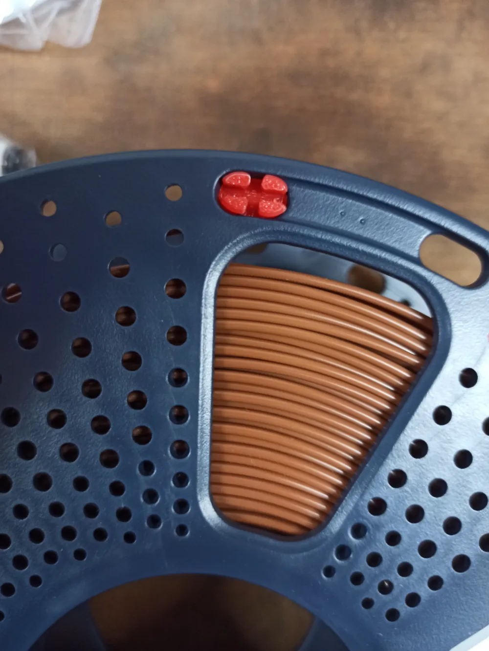 new 2025 SUNLU spool clip AMS compatible by RottenNugget - MakerWorld