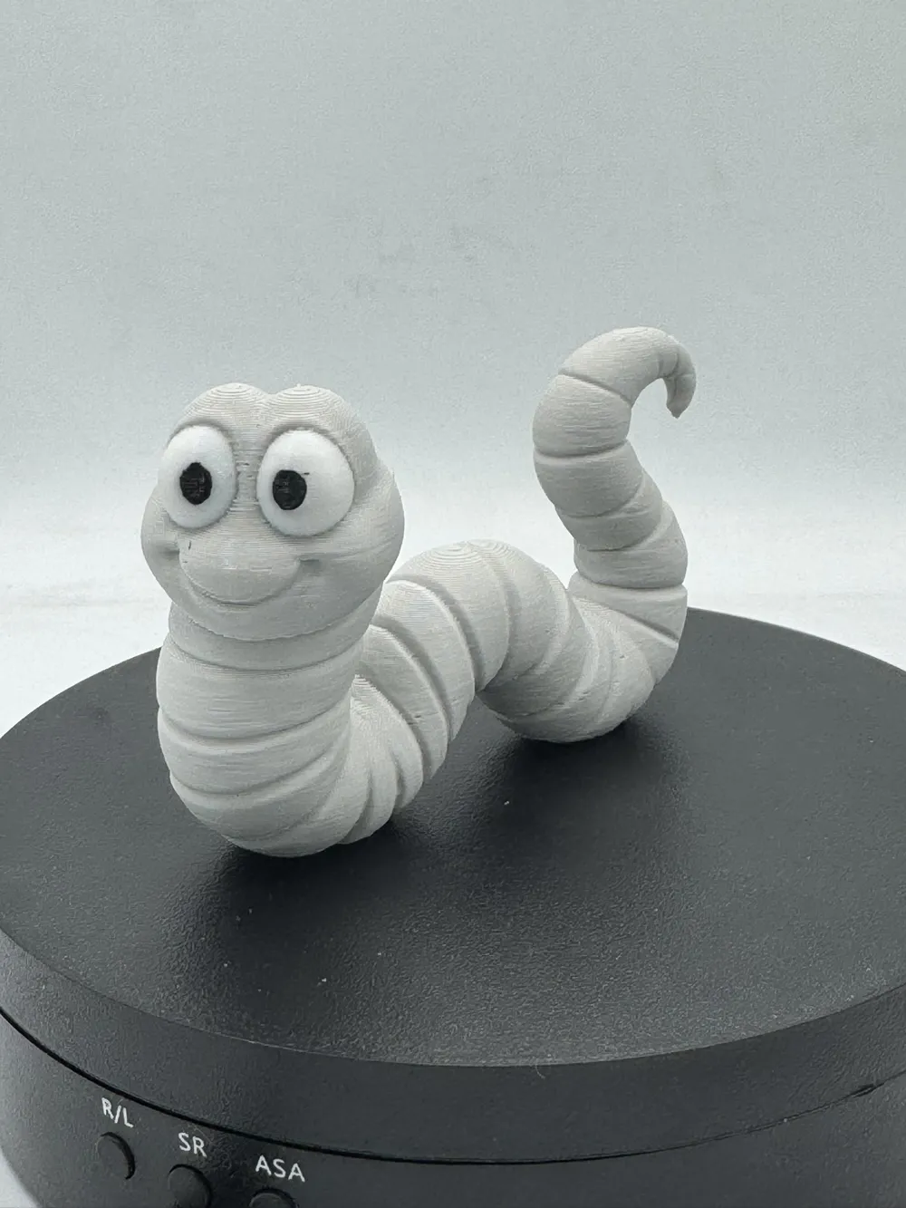 Chubby Garden Worm - Free 3D Print Model - MakerWorld