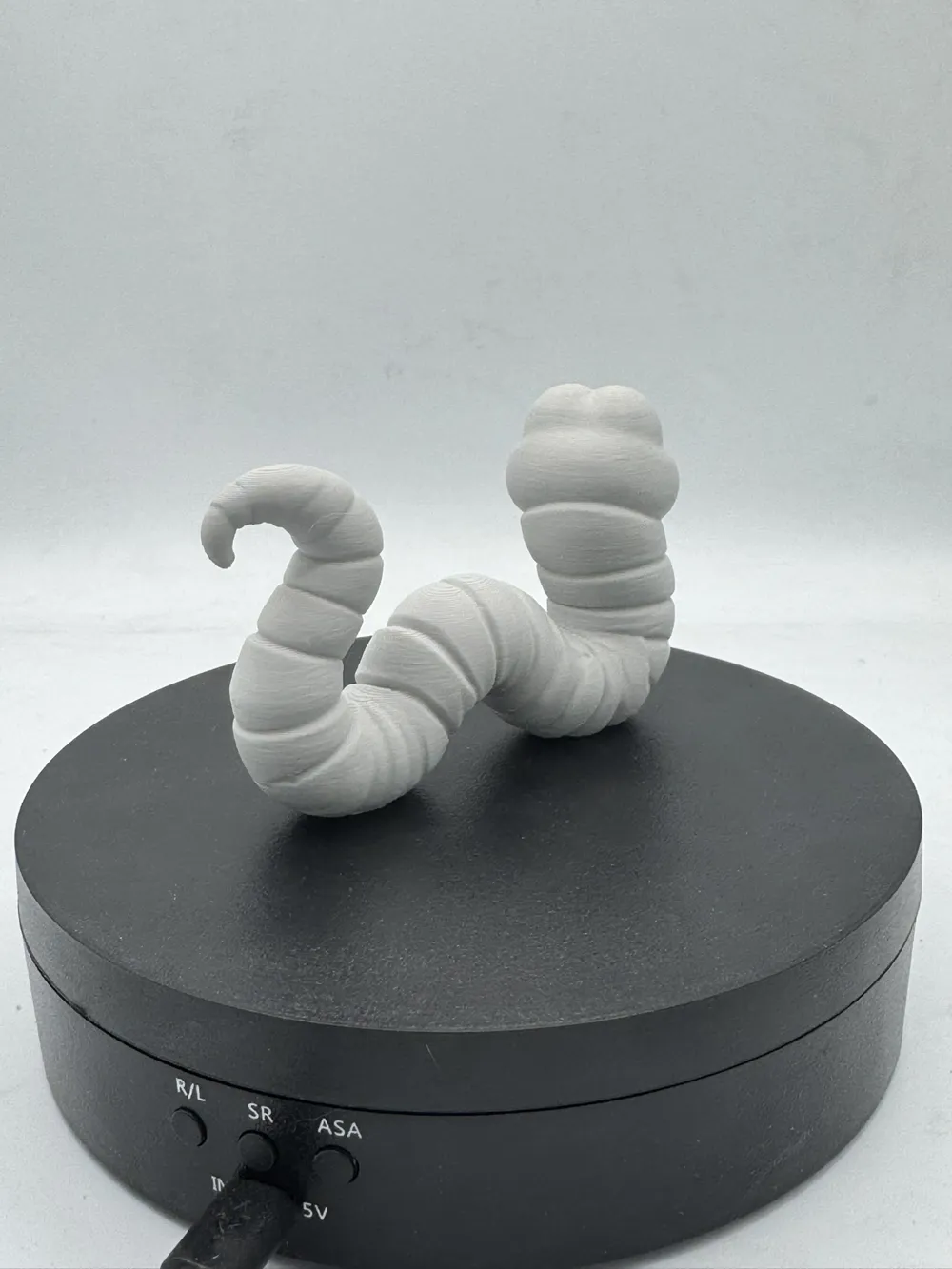 Chubby Garden Worm - Free 3D Print Model - MakerWorld
