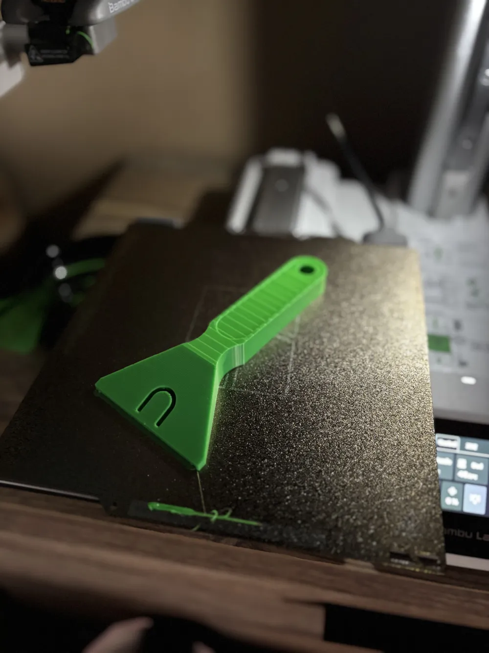 Scraper with Utility Blade by Máté MakerWorld: Download Free 3D Models