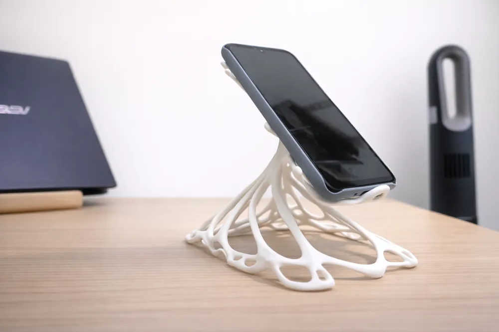 Organic Tree Phone Stand - Free 3D Print Model - MakerWorld