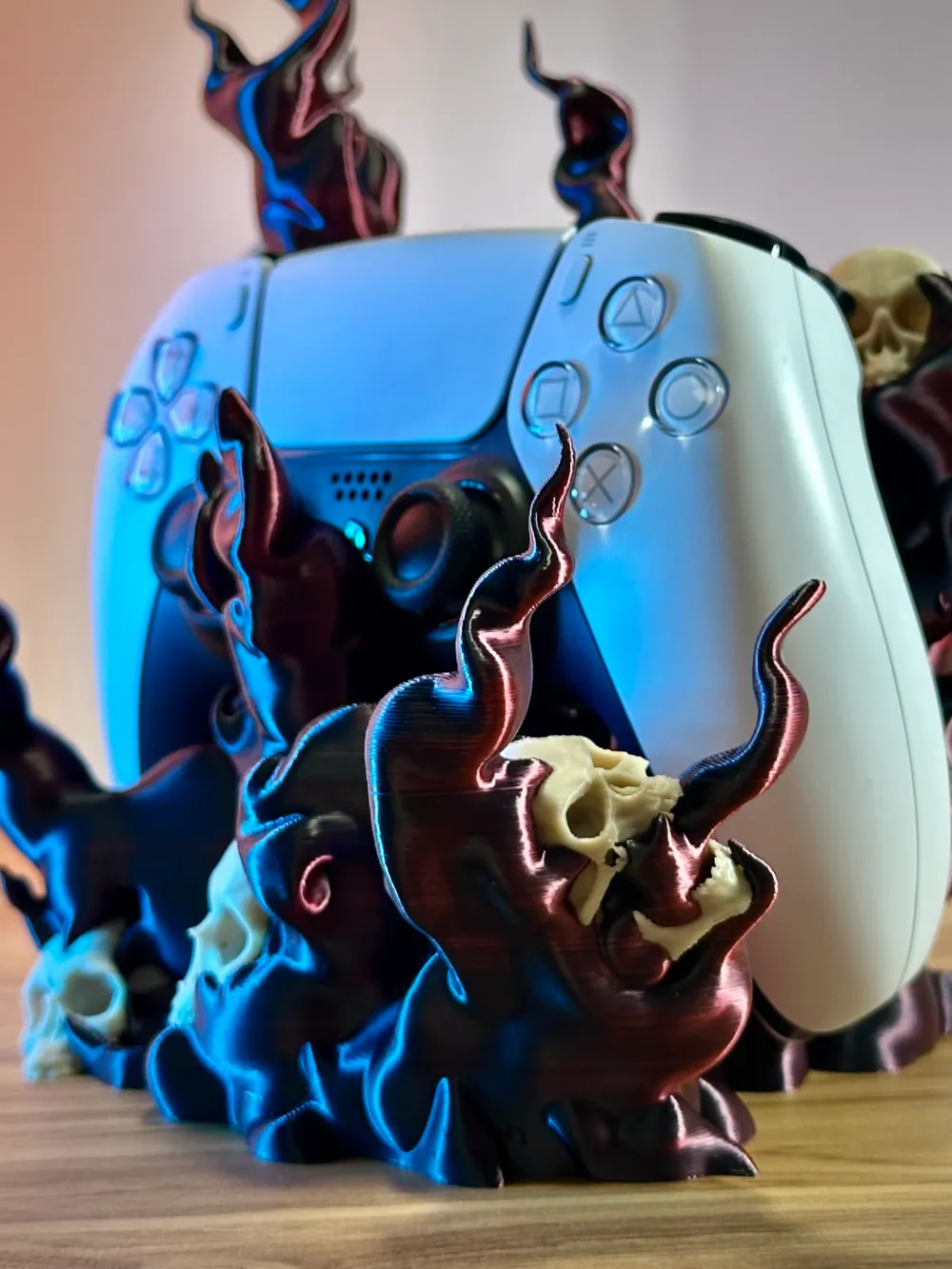 Spooky Controller Stand by Holoprops MakerWorld: Download Free 3D Models