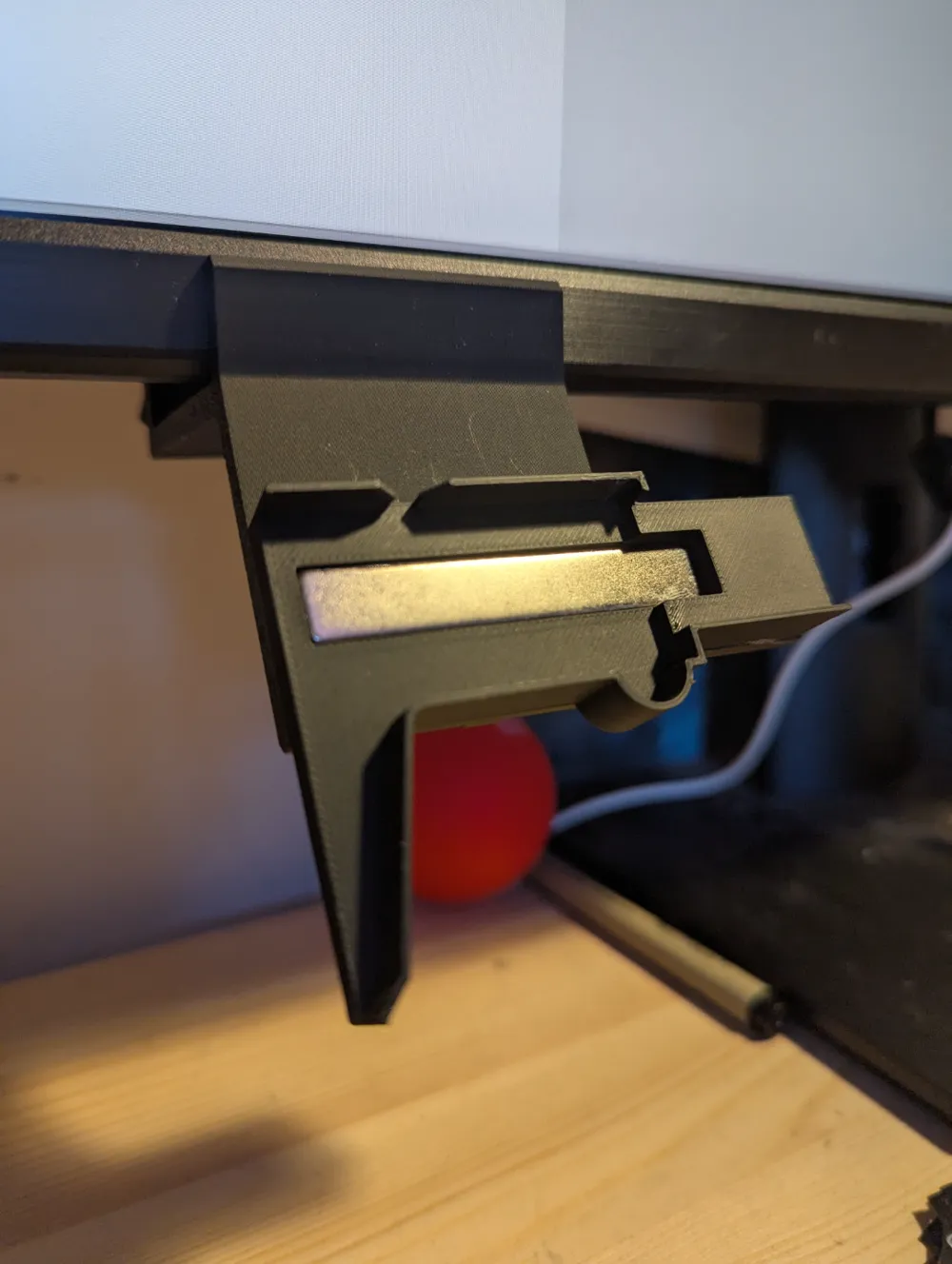 Vernier Caliper Monitor Mount by Mr_GreenRose MakerWorld: Download Free ...