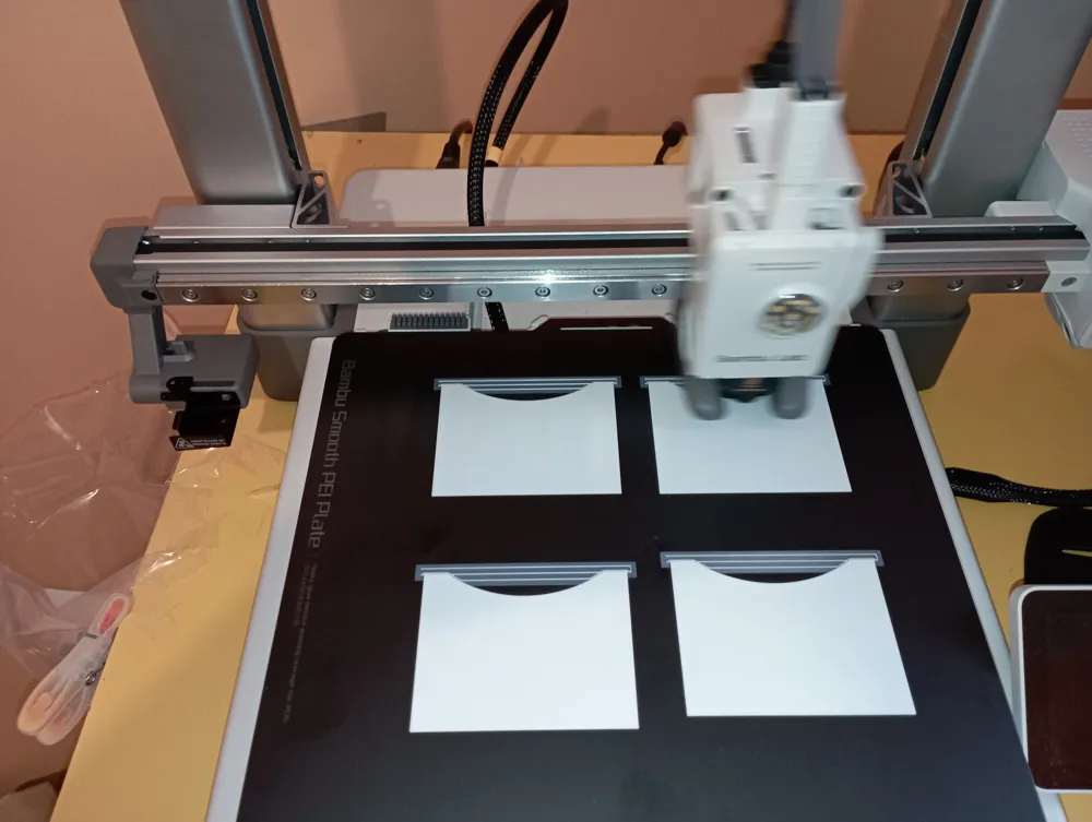 Label Holders for Bambu Lab Spool Boxes by ♻️ zino 🧩 - MakerWorld