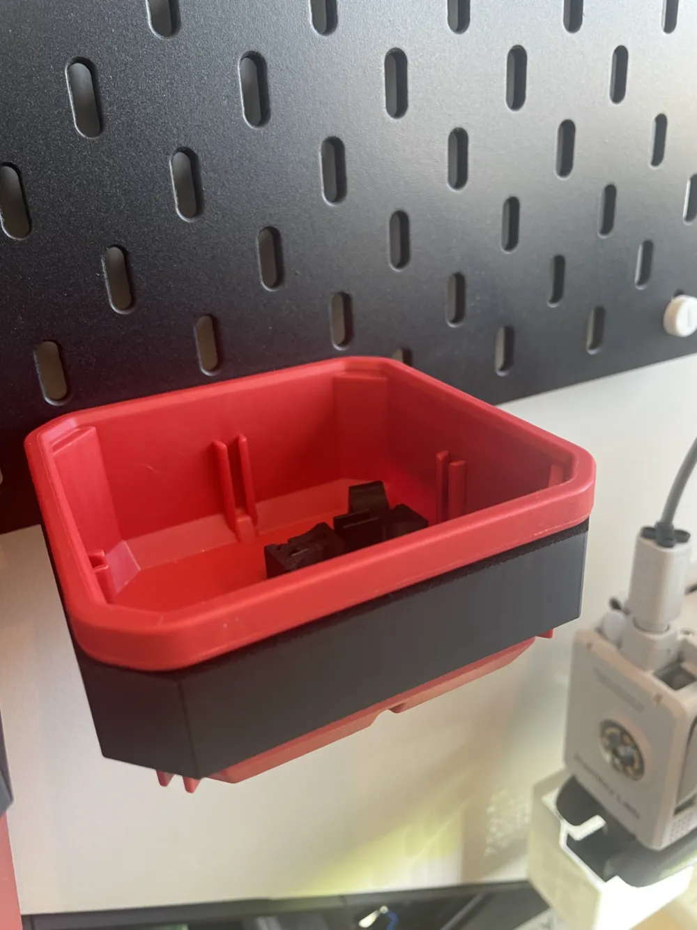 SKADIS milwaukee packout bin mount by Peter MakerWorld: Download Free ...