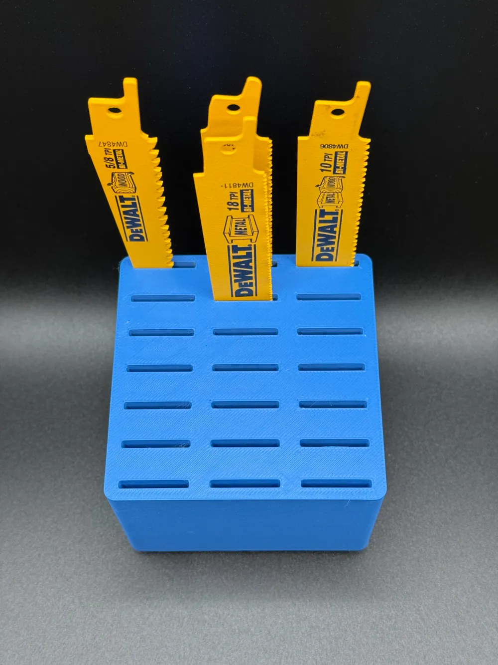 Gridfinity Reciprocating Saw Blade Holder by Hopper_Dropper - MakerWorld