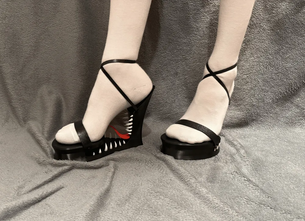Freaky Heels - Goth / Cosplay / Halloween Heels - Free 3D Print Model ...