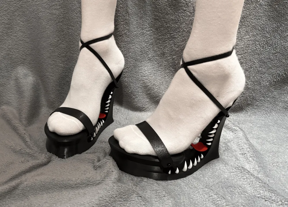 Freaky Heels - Goth / Cosplay / Halloween Heels - Free 3D Print Model ...