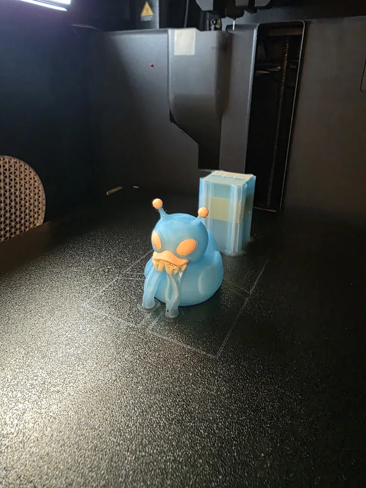 Alien Schnecken-Quietscheente – Kostenloses 3D-Druckmodell – MakerWorld