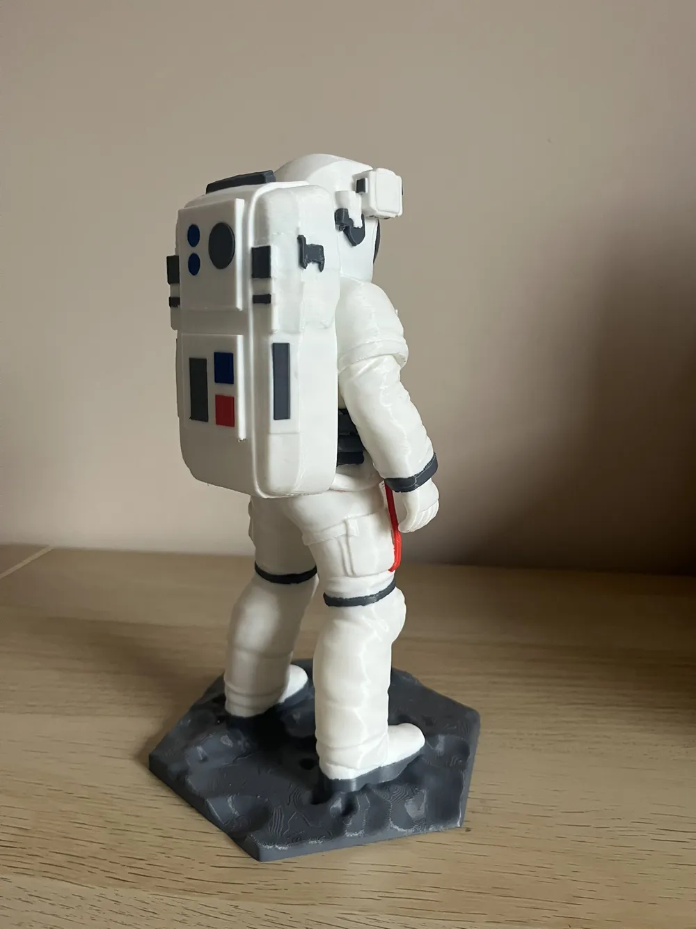 astronaut space man - Free 3D Print Model - MakerWorld