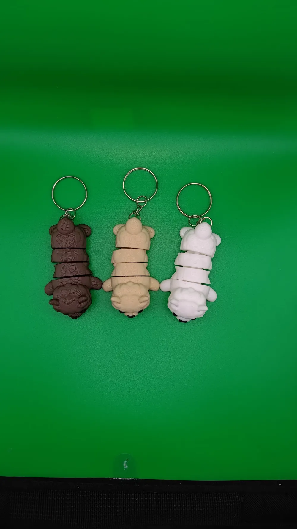Cute flexi alpaca keychain by Hikikomori3D MakerWorld: Download Free 3D ...