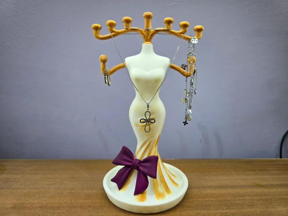 Elegant Dress Jewelry Stand - Free 3D Print Model - MakerWorld