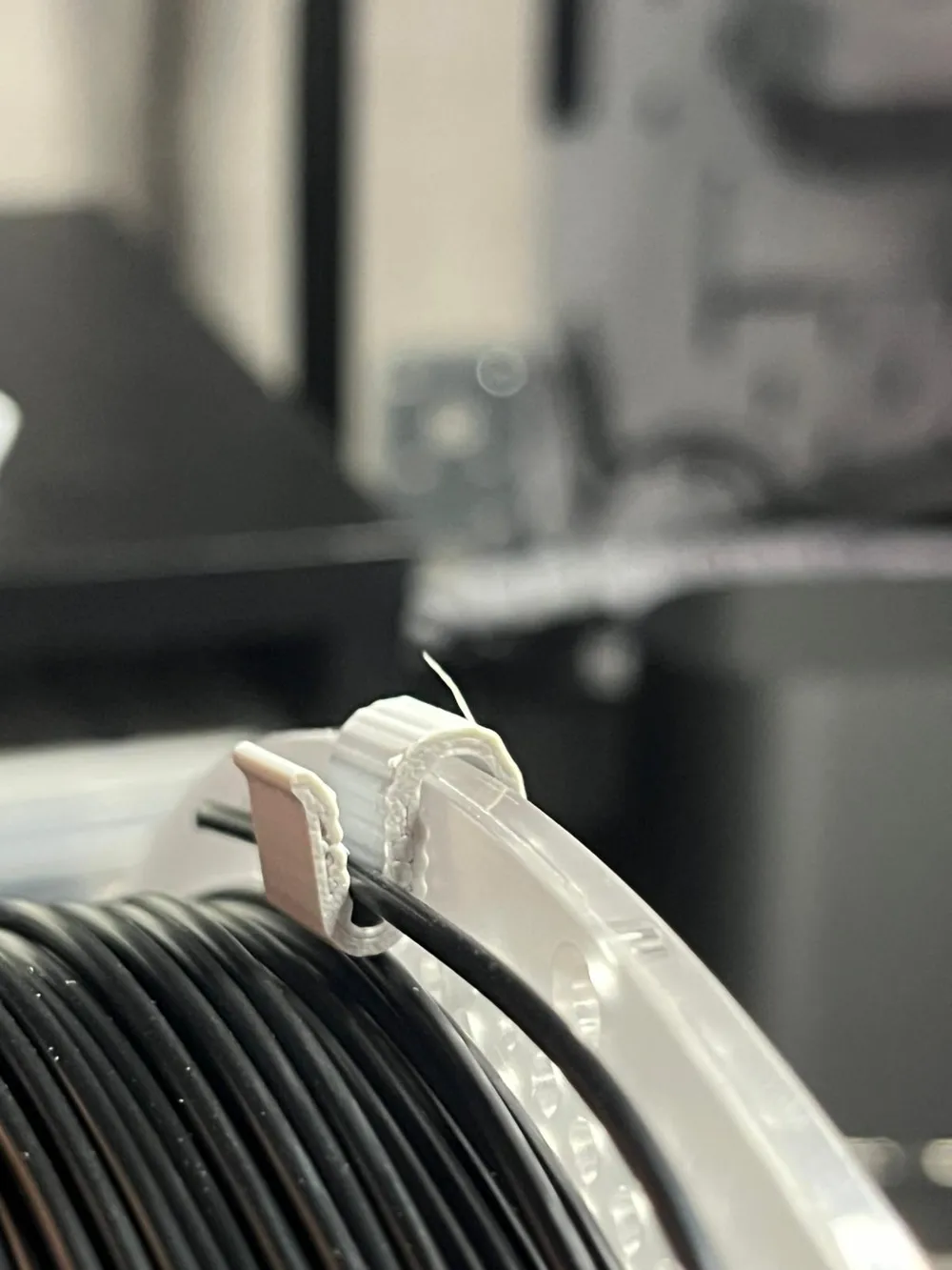 Filament Clip Universal - Free 3D Print Model - MakerWorld