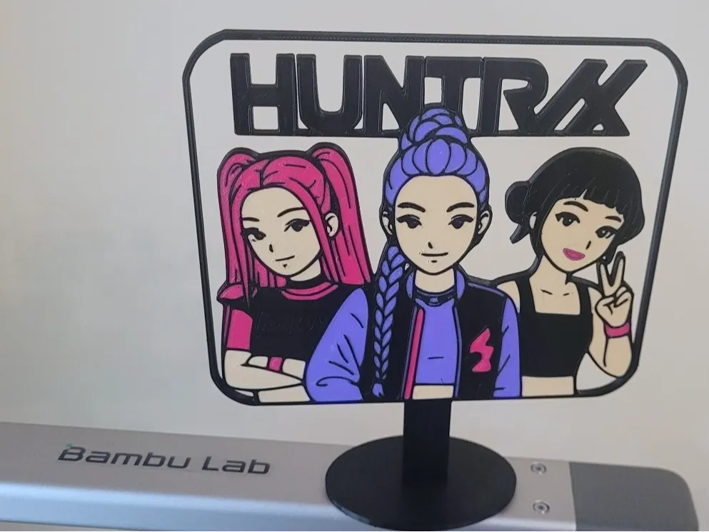 HUNTRIX decoration on a stand - Free 3D Print Model - MakerWorld