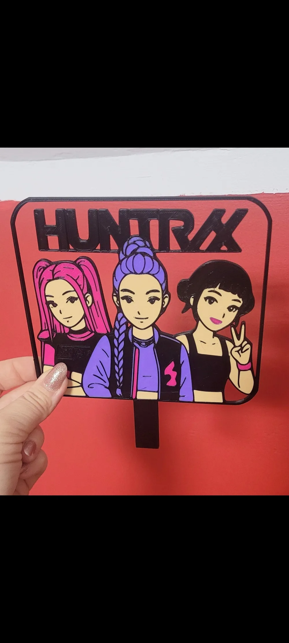 HUNTRIX decoration on a stand - Free 3D Print Model - MakerWorld