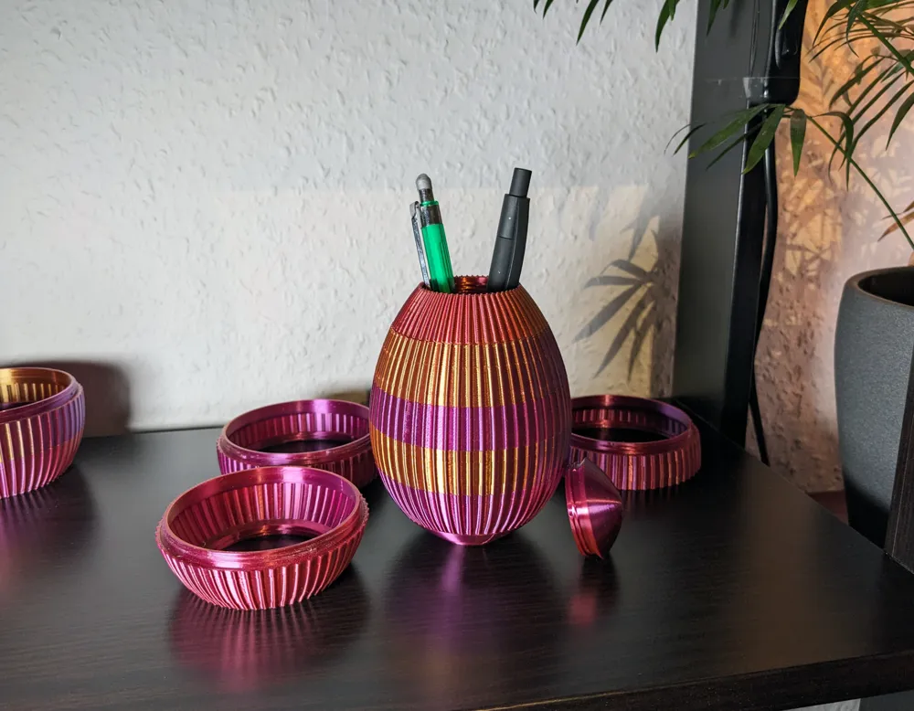 Threaded Easter Egg container. Easy 7-piece Puzzle by CasaPrint3D - MakerWorld