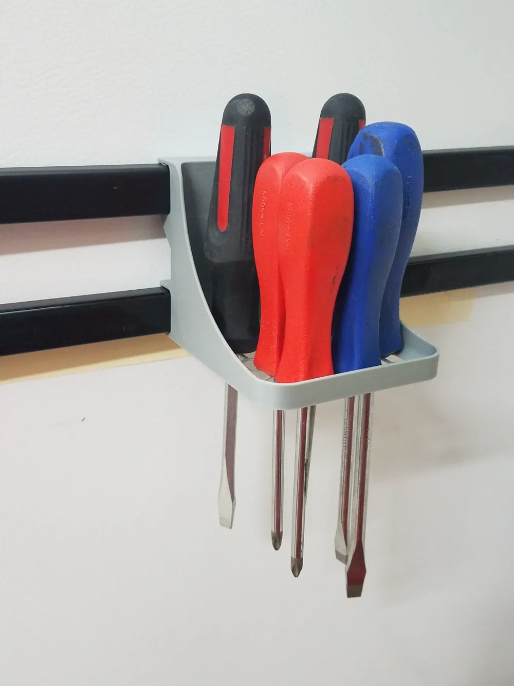 Harbor Freight Bar Magnet - Screwdriver Rack - Free 3D Print Model ...
