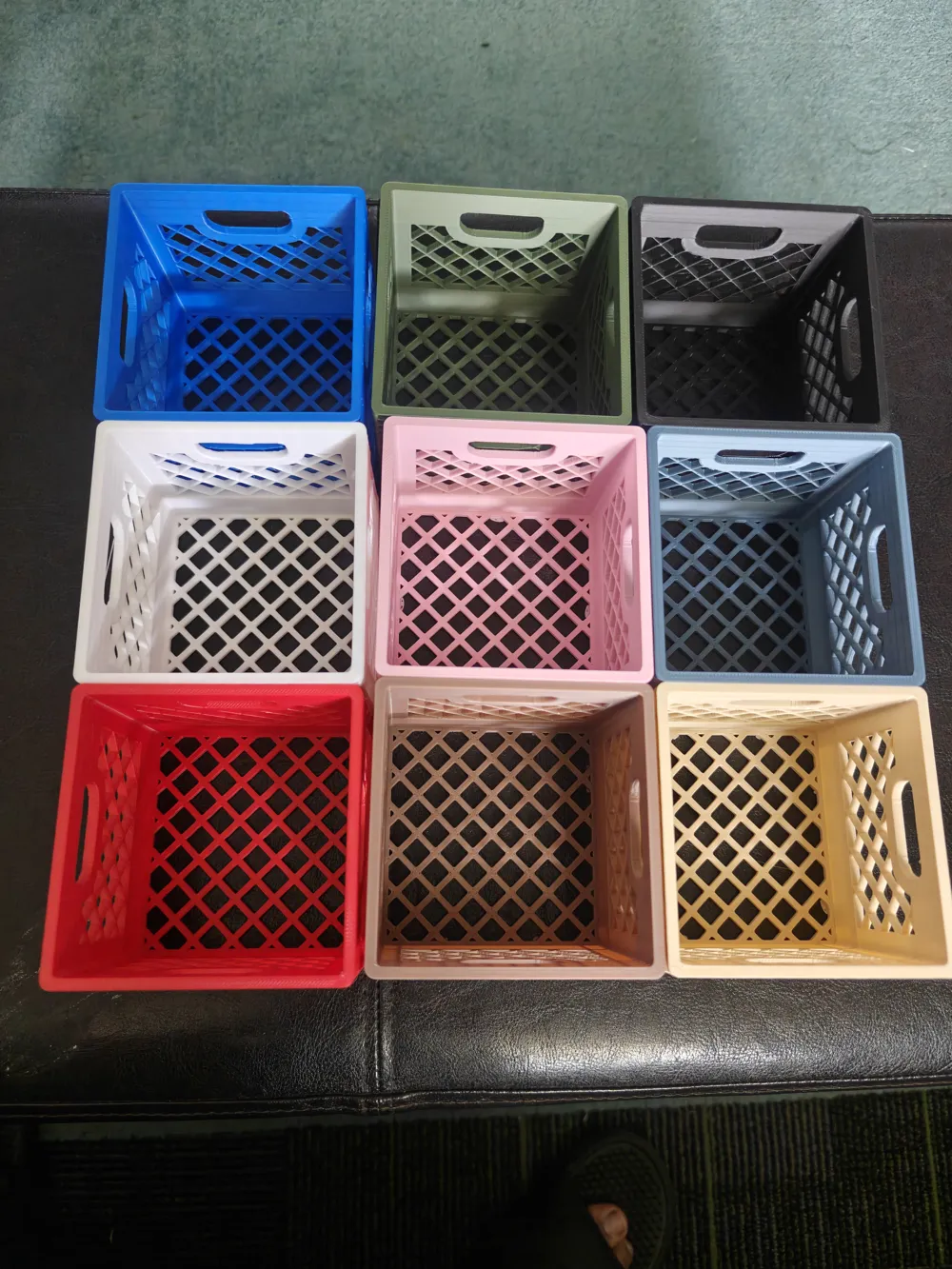 Mini Milk Crate with Bottles by Rahim MakerWorld: Download Free 3D Models