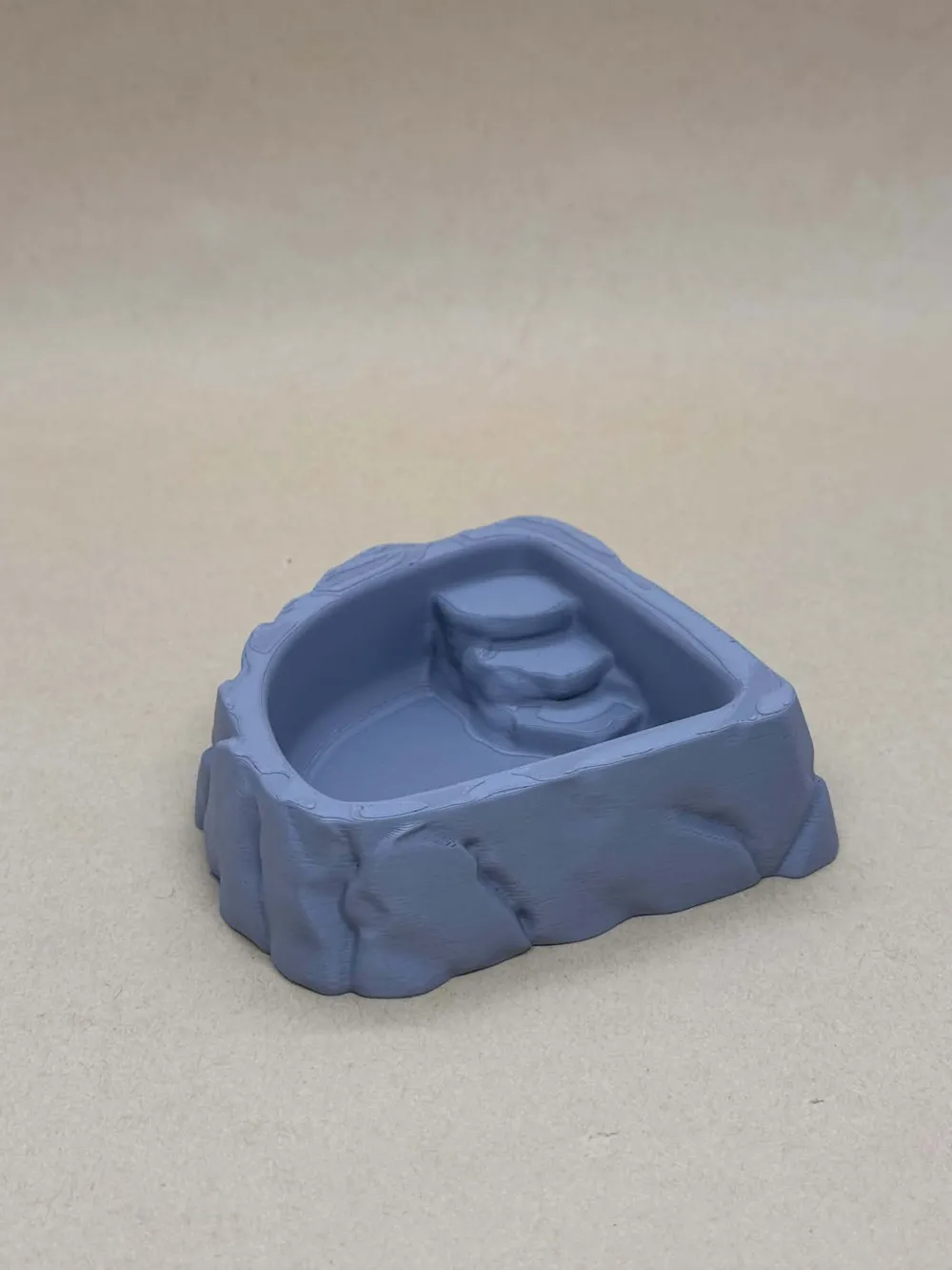 Corner Rocky Reptile Dish - Free 3D Print Model - MakerWorld