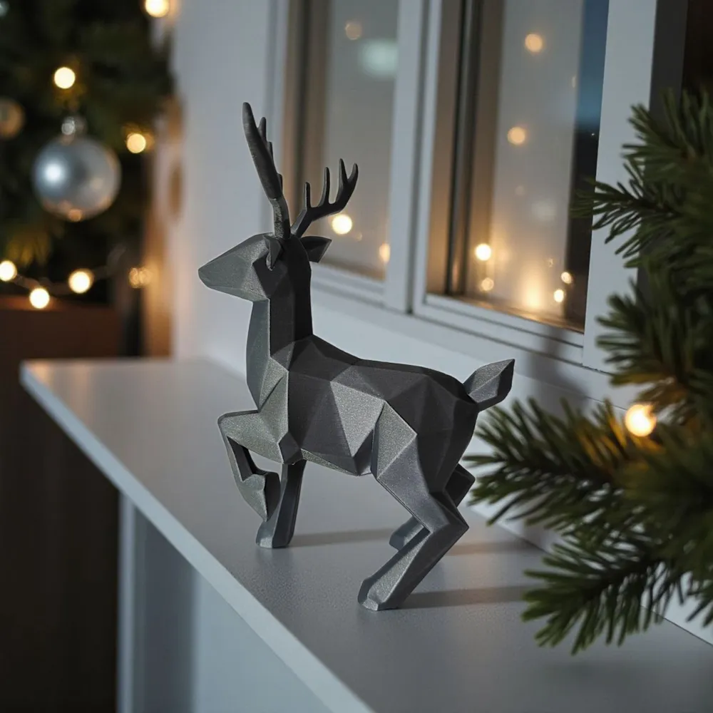 Minimalist (Christmas) low poly reindeer - Free 3D Print Model - MakerWorld