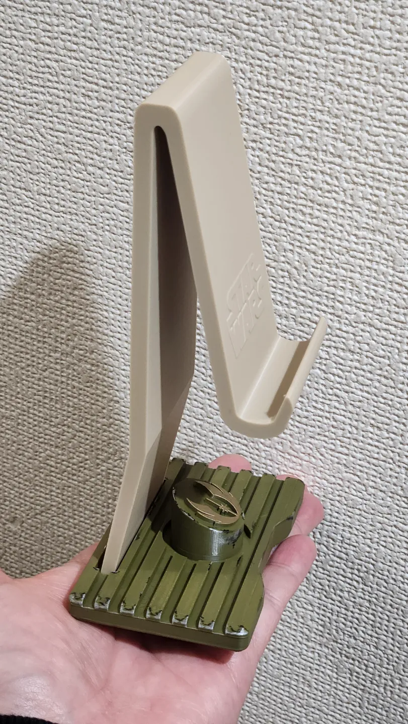 Phone Stand - Star Wars Themed by Godzinhos - MakerWorld