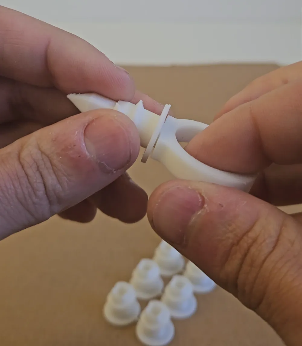 Cardboard Screw - Free 3D Print Model - MakerWorld