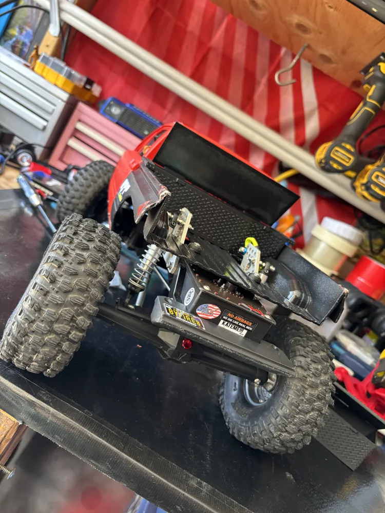 1/10 RC TRUCK BED TOOLBOX & BATTERY STORAGE SYSTEM by ToPeMon ...